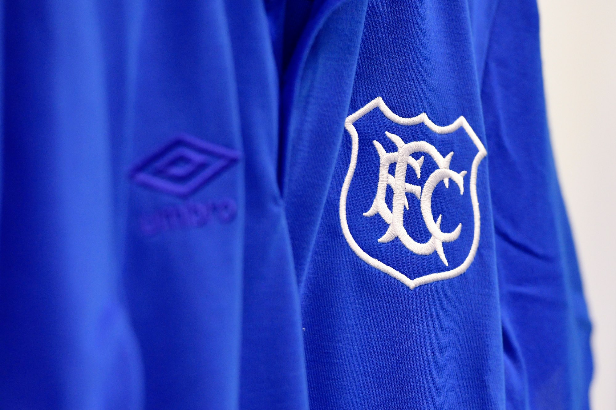 Umbro, lo speciale kit Everton Goodison Park 125 years